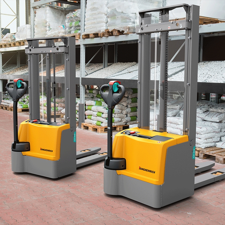 Pallet trucks and stackers for sale | Jungheinrich Shop Thailand